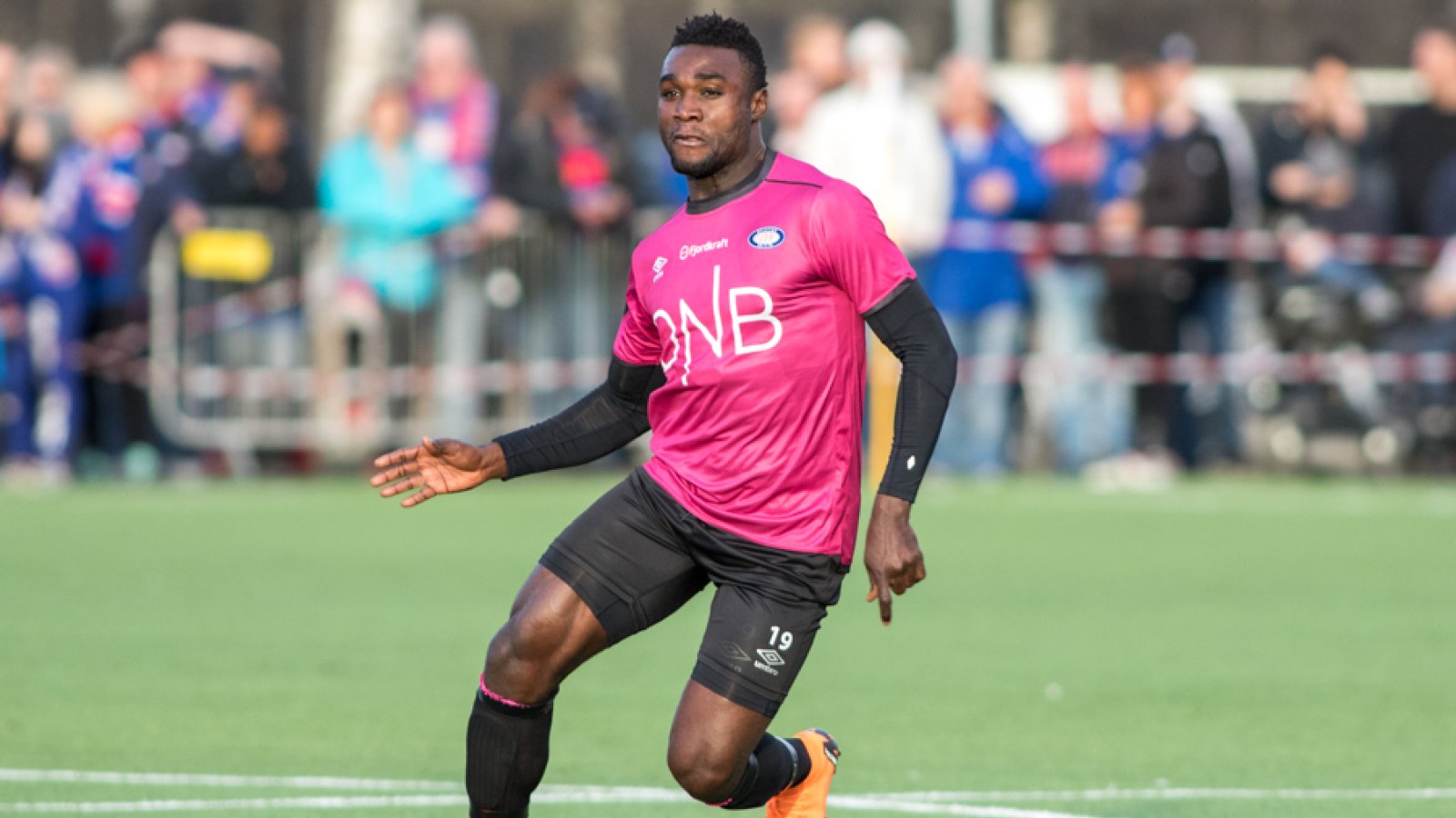 Godly Michael på topp fra start / Vålerenga